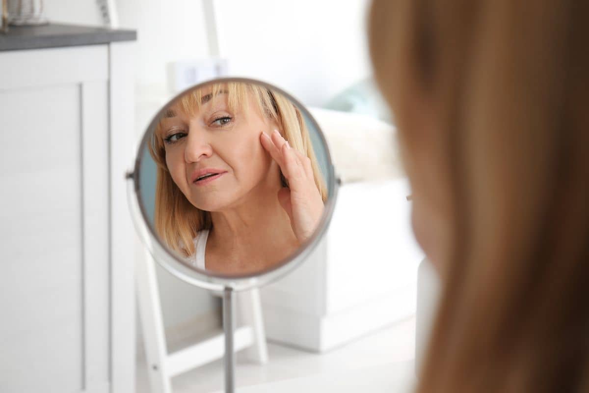 Saggy Face After Weight Loss | Causes & Treatment Options